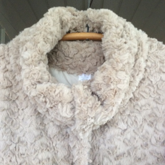 EL Made for Cracker Barrel boutiques! | Jackets & Coats | Nwt El Faux ...